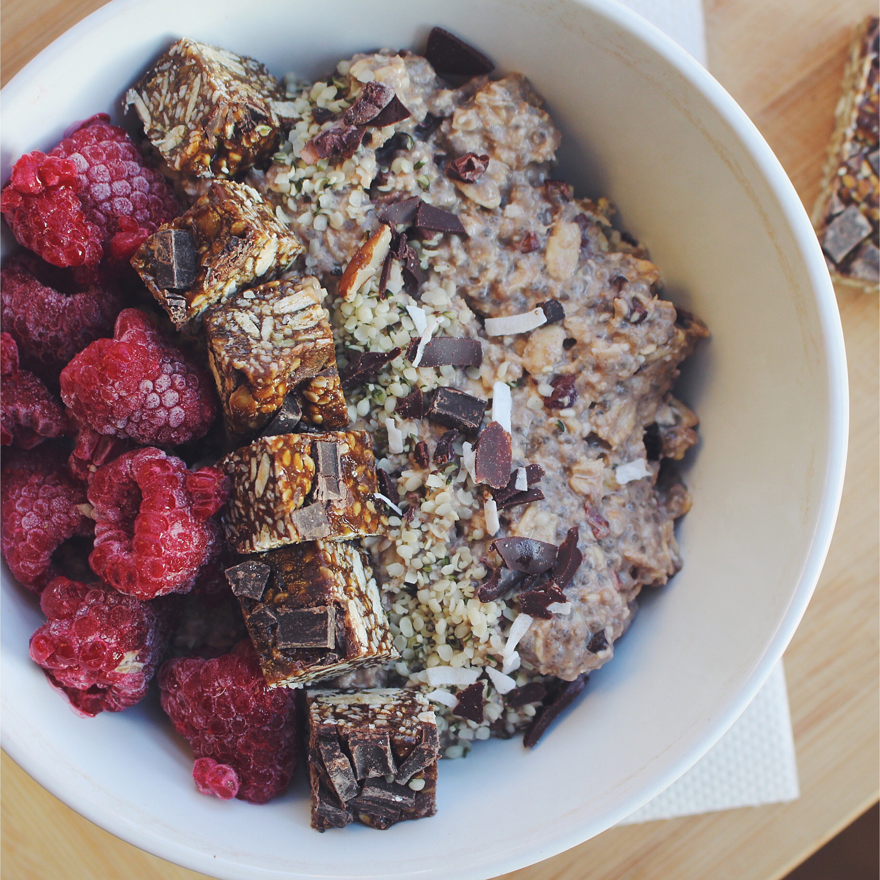Chocolate Raspberry Overnight Oats – ks-nrg